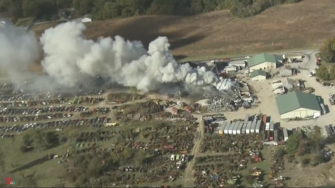 Black smoke from scrap yard fire seen for miles in Illinois | ksdk.com