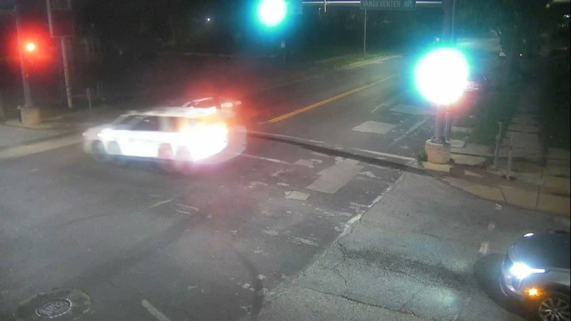 St. Louis police car ran a red light, hit a civilian. No lights. No ...