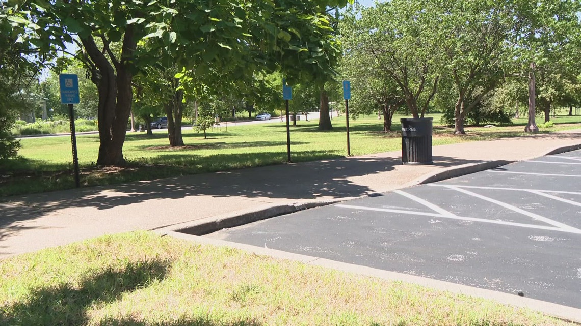 74-year-old woman robbed of car keys in Forest Park Saturday | ksdk.com