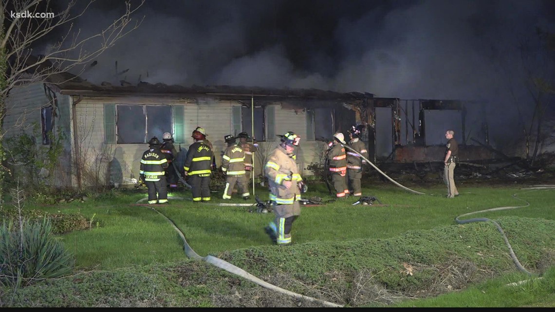 Firefighters find body of man after Granite City house fire | ksdk.com