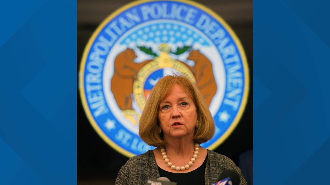 Mayor Krewson shares message with officer's widow | ksdk.com