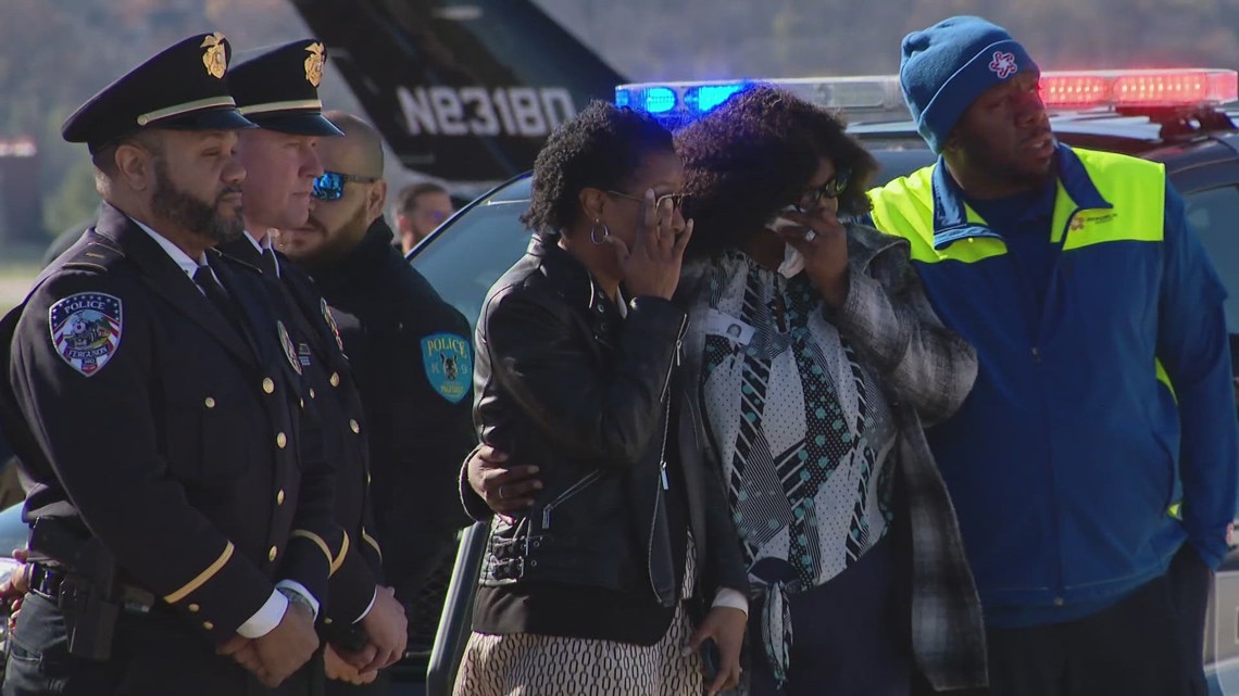 'He's going to make his way back': Hundreds support Ferguson police ...