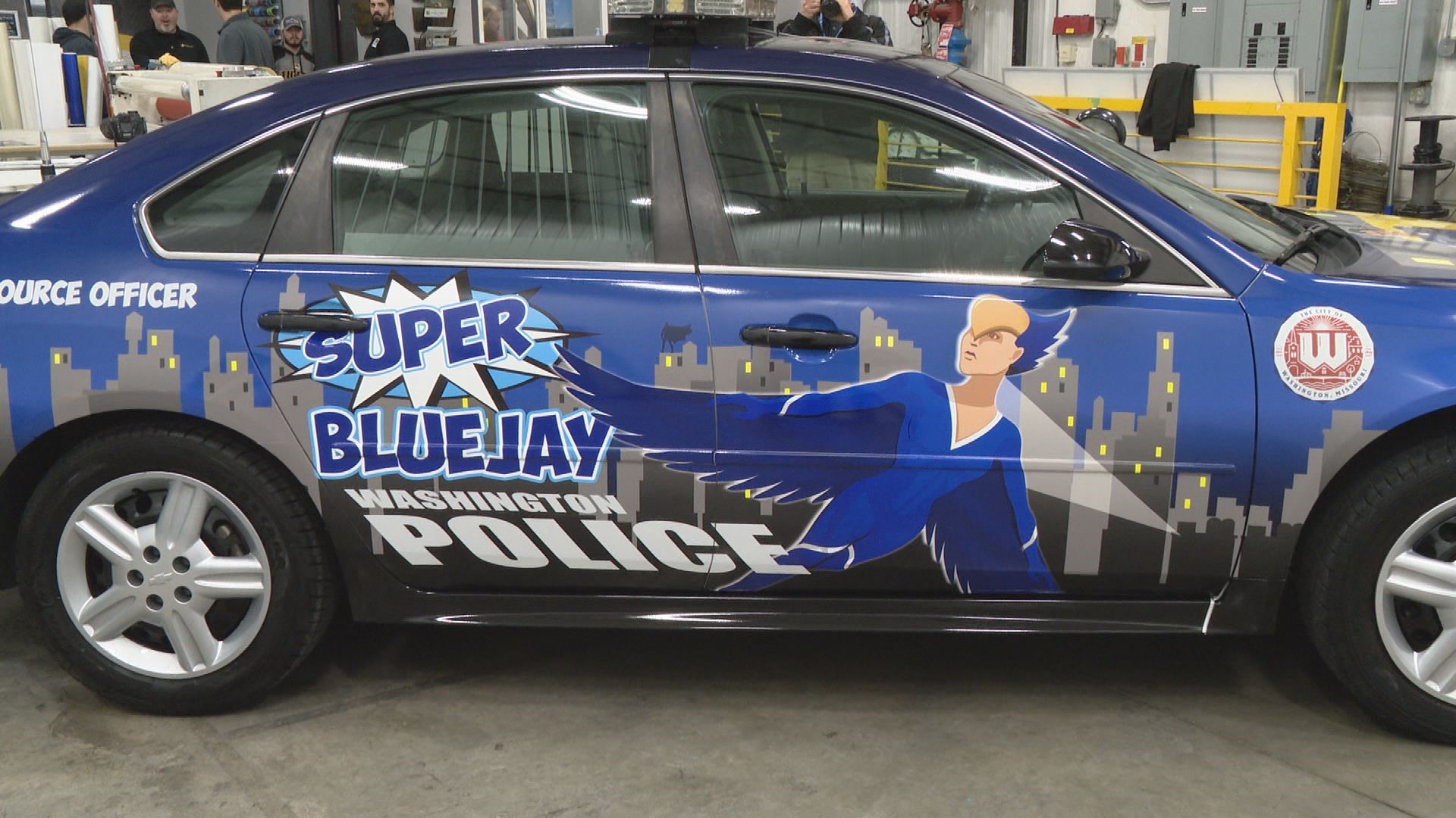 Washington Police Department reveal superhero police car | ksdk.com