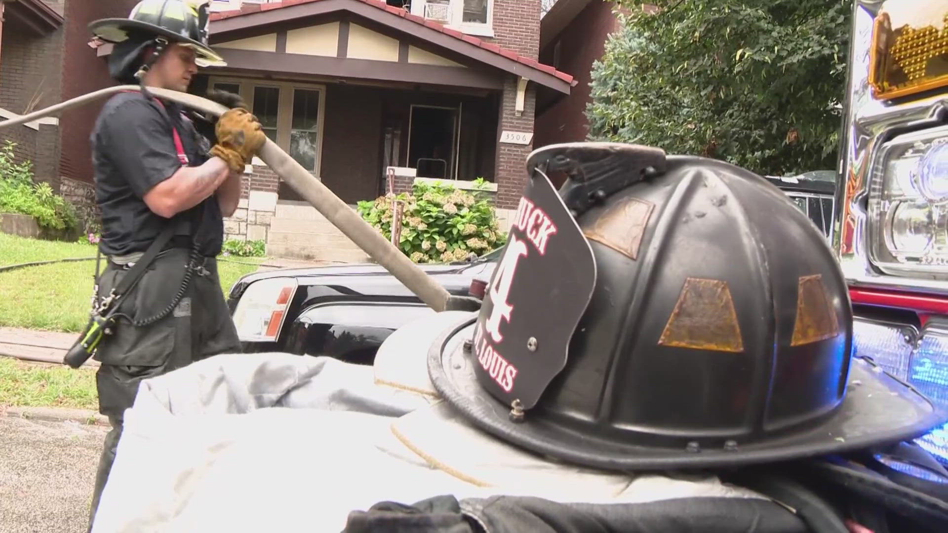 2 women killed in south St. Louis fire; homicide detectives ...