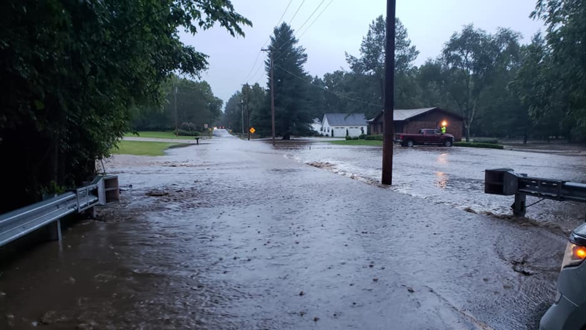 Water rescues, flash flooding cause problems across the St. Louis area ...