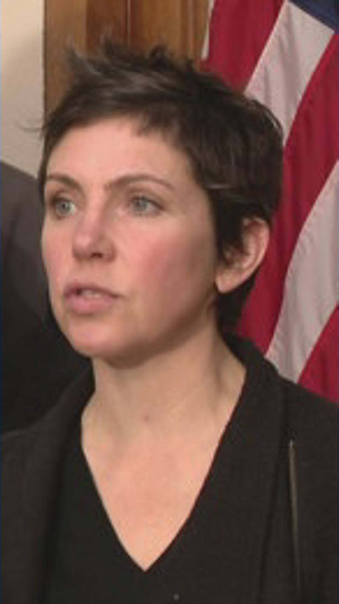 Mayor pushes back on 7% St. Louis police pay raise | ksdk.com