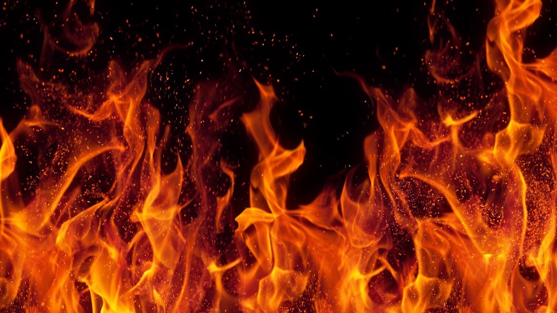 Fire in duck blind near Grafton leaves 3 injured | ksdk.com