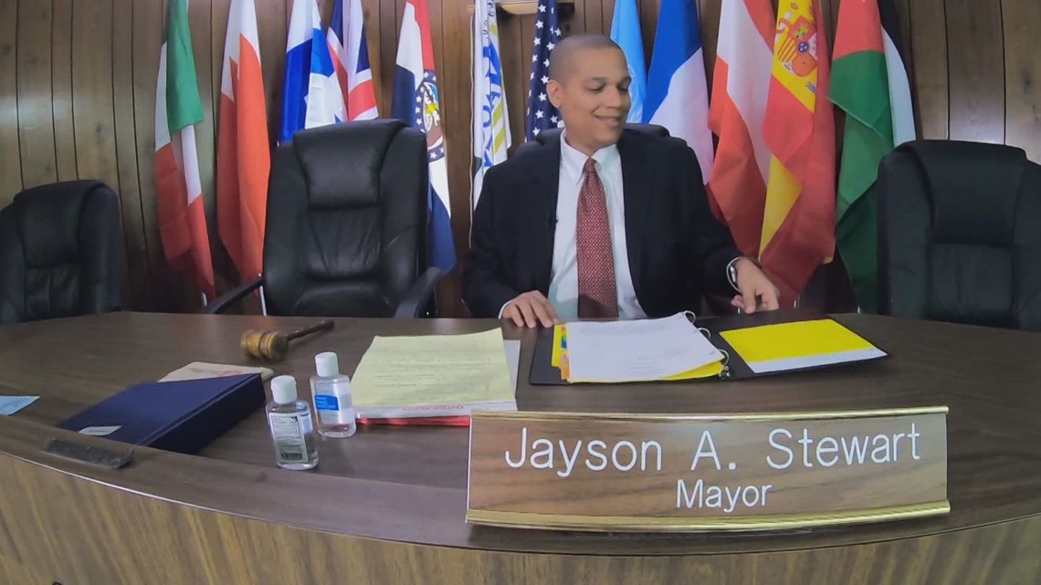 Cool Valley mayor now faces impeachment over missing funds | ksdk.com