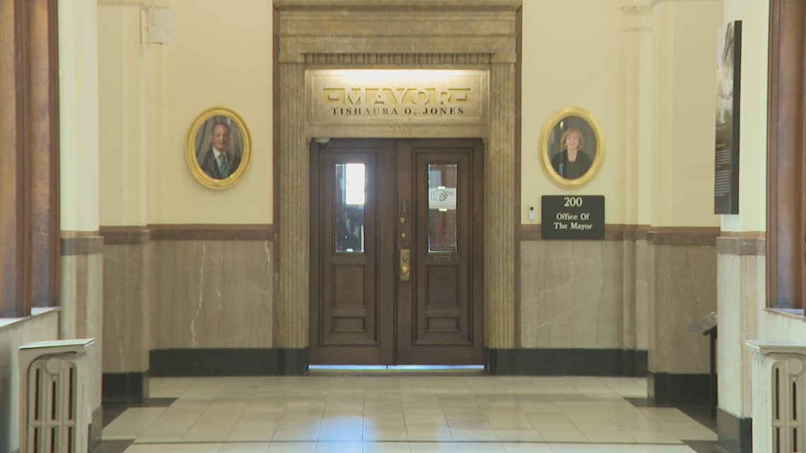 St. Louis Board of Aldermen approves open-carry bill | ksdk.com