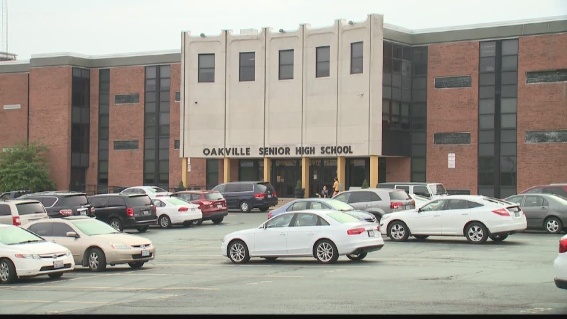 Parents call Oakville High School principal's remarks about dress code ...