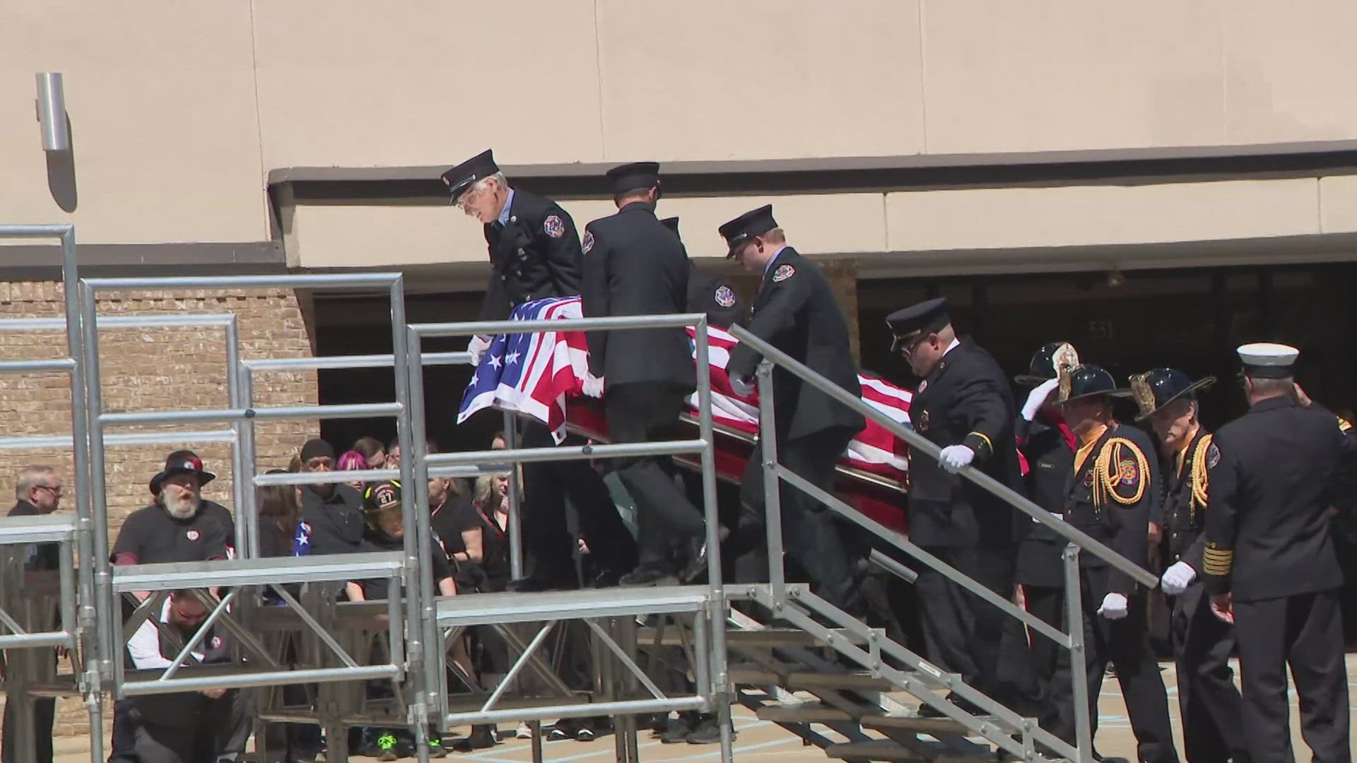 Service for fallen 16-year-old Missouri firefighter killed on way to ...