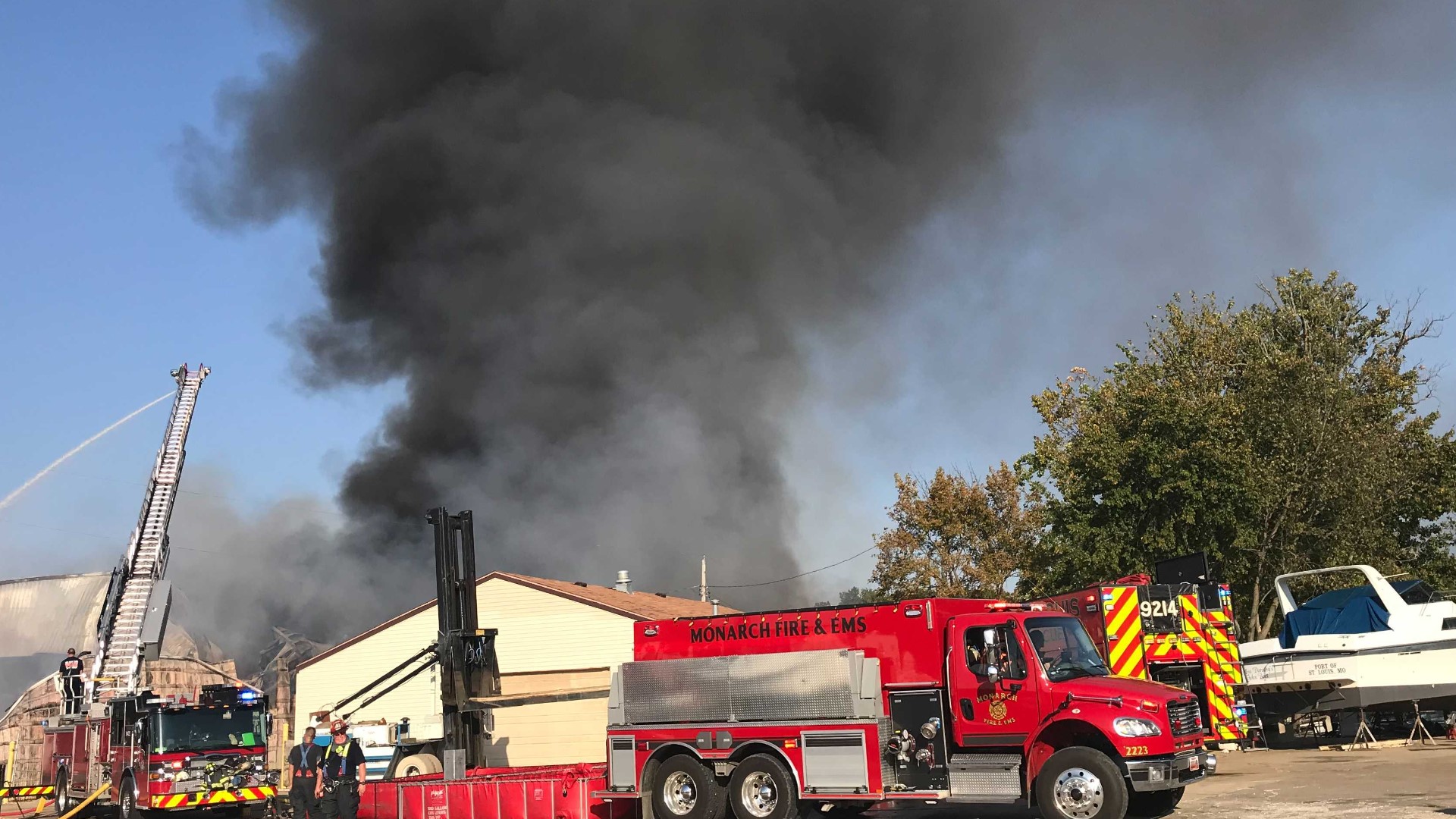 140 boats destroyed at Woodland Marina fire | ksdk.com