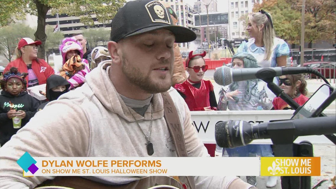 Dylan Wolfe performs on the 2022 Halloween Show | ksdk.com
