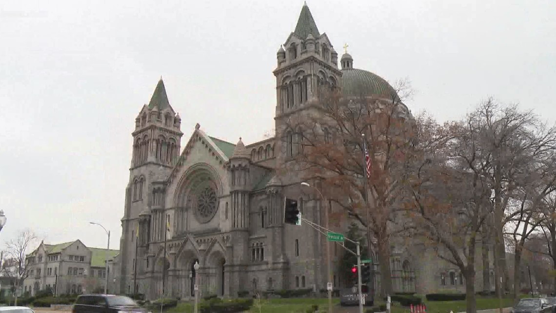 Priests reviewing St. Louis archdiocese's restructuring plan | ksdk.com