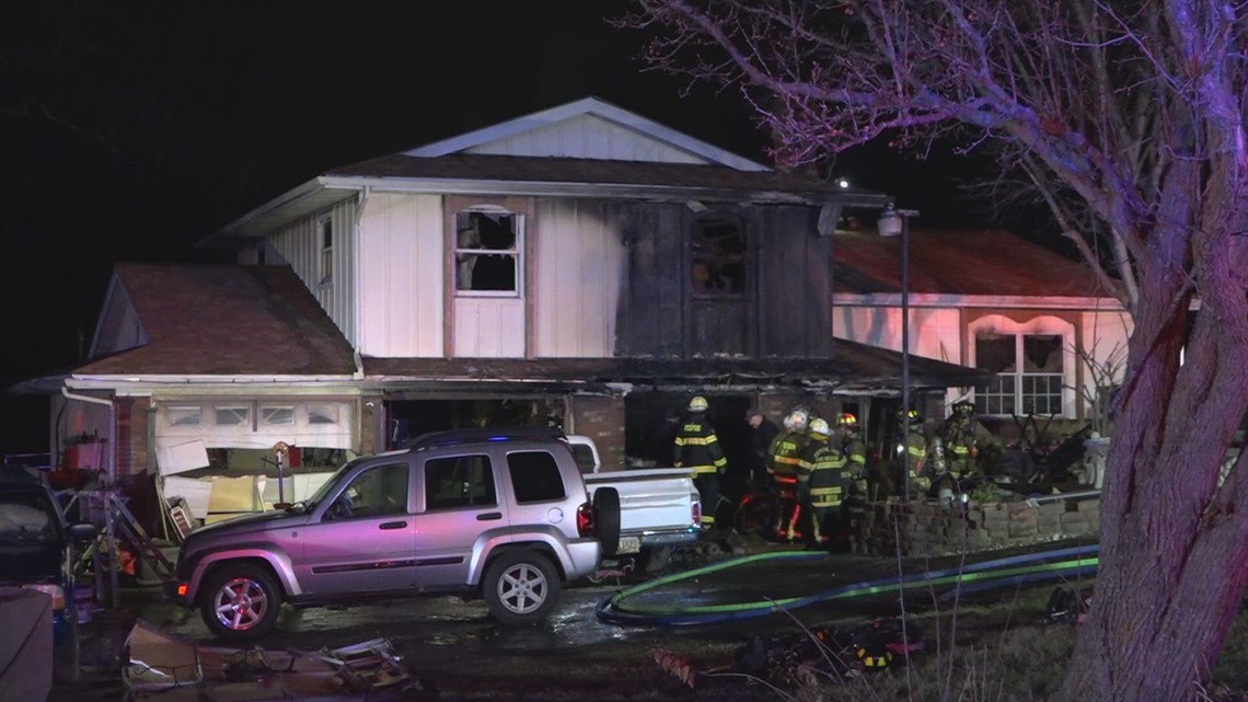 2 Festus homes destroyed overnight in separate fires | ksdk.com