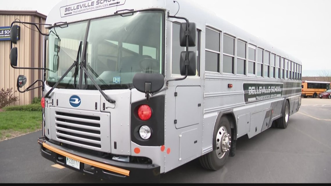 Illinois school district sends buses equipped with Wi-Fi to students ...