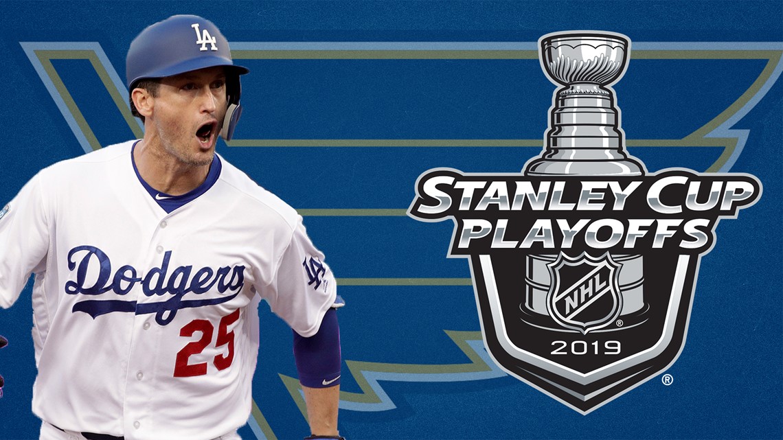 Dodgers organist plays Blues rally song 'Gloria' during David Freese at ...