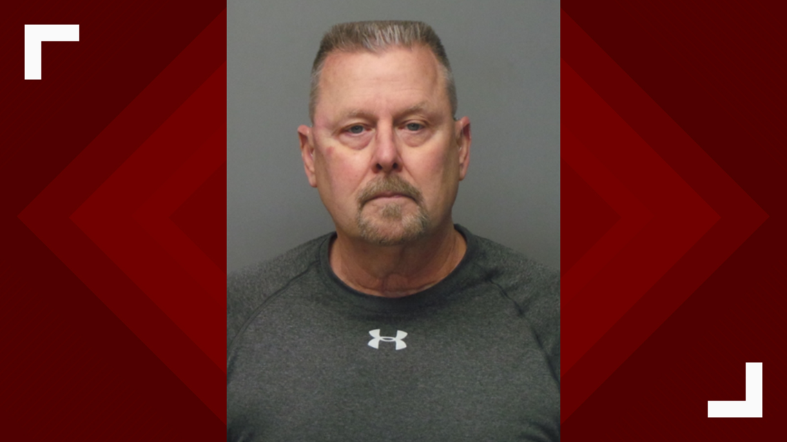 Charges: Man shot Amazon delivery driver after argument over ...