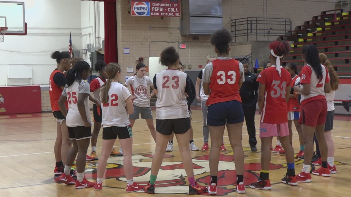Alton basketball is on fire: 'It's a great time to be a Redbird fan ...
