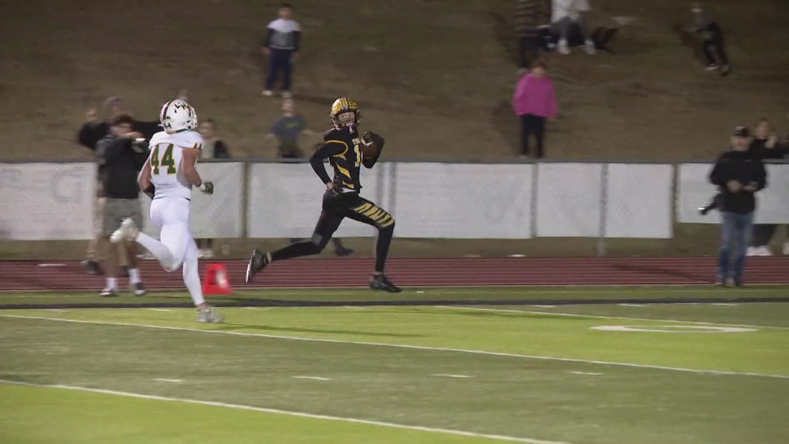 High school football highlights: Lindbergh vs. Oakville (Oct. 30, 2025 ...