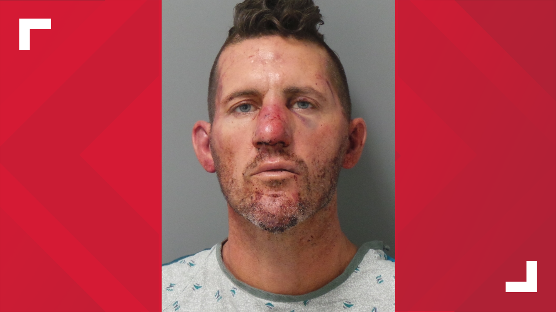 Suspected St. Louis police killer rocks in chair, darts eyes around at ...