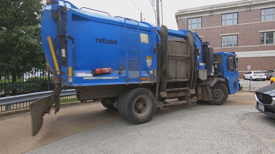 Alleyway recycling pick up restarts in St. Louis city | ksdk.com
