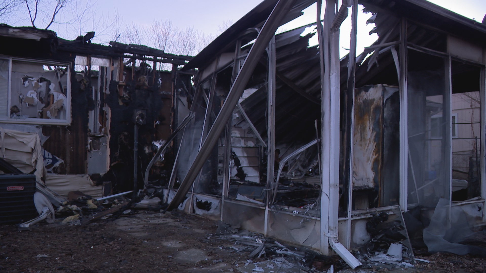Fire destroys family's home, belongings days before Christmas | ksdk.com