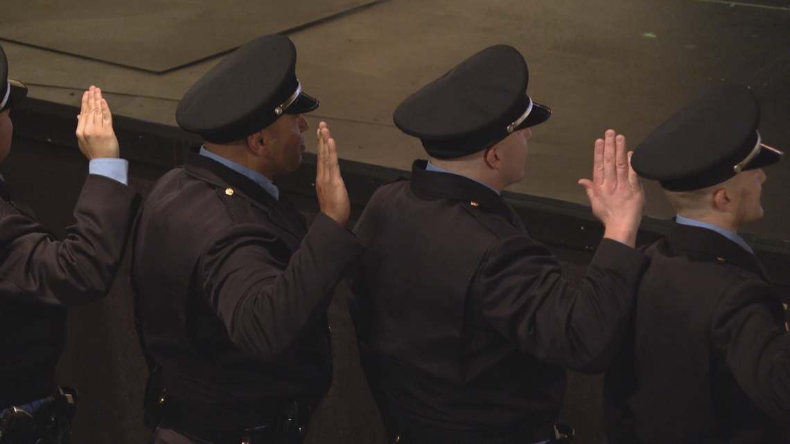 Nine recruits join St. Louis police force as recruitment efforts ...