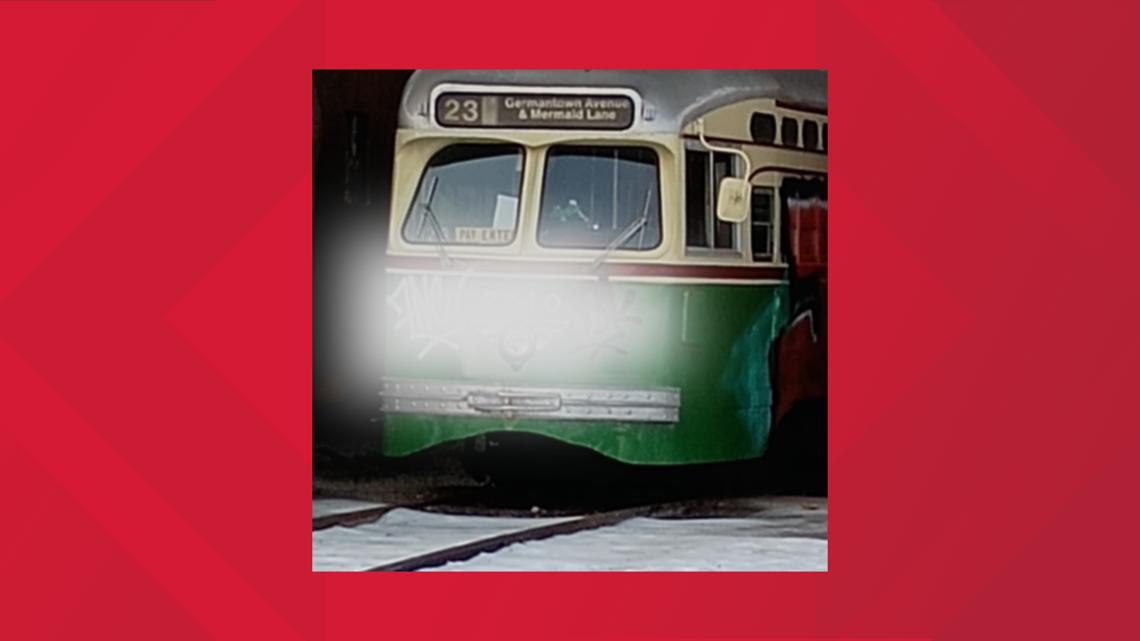 Historic trolleys in Kirkwood targeted by graffiti vandals | ksdk.com