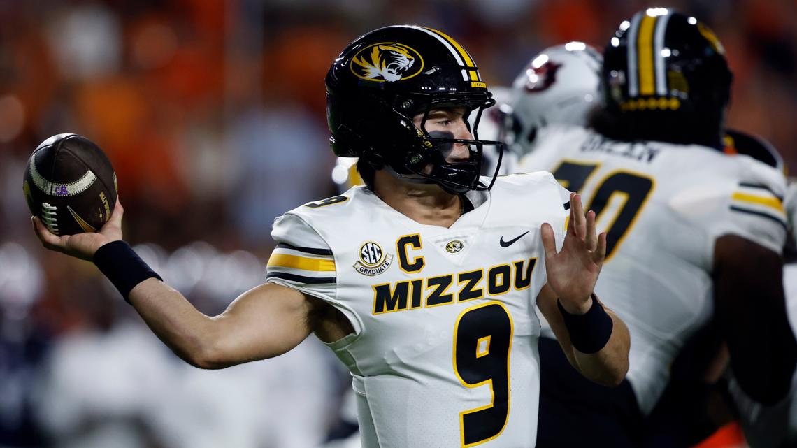 Report: Mizzou quarterback Beau Pribula entering transfer portal, out of bowl game | ksdk.com