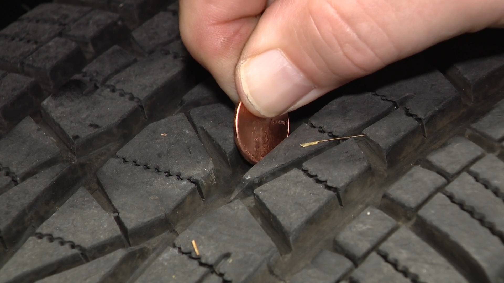 Check your tire treads at home with this penny trick | ksdk.com