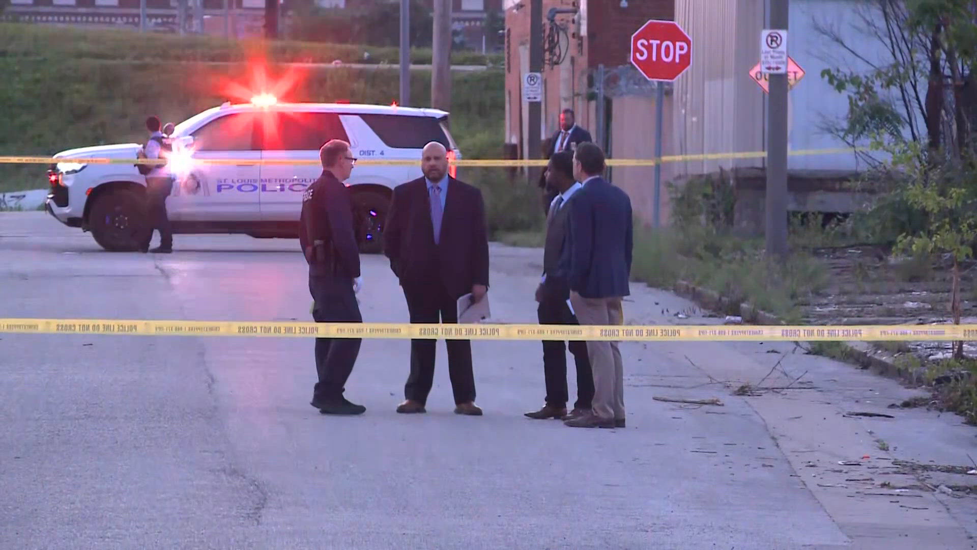 Man critically injured in shooting north of downtown | ksdk.com
