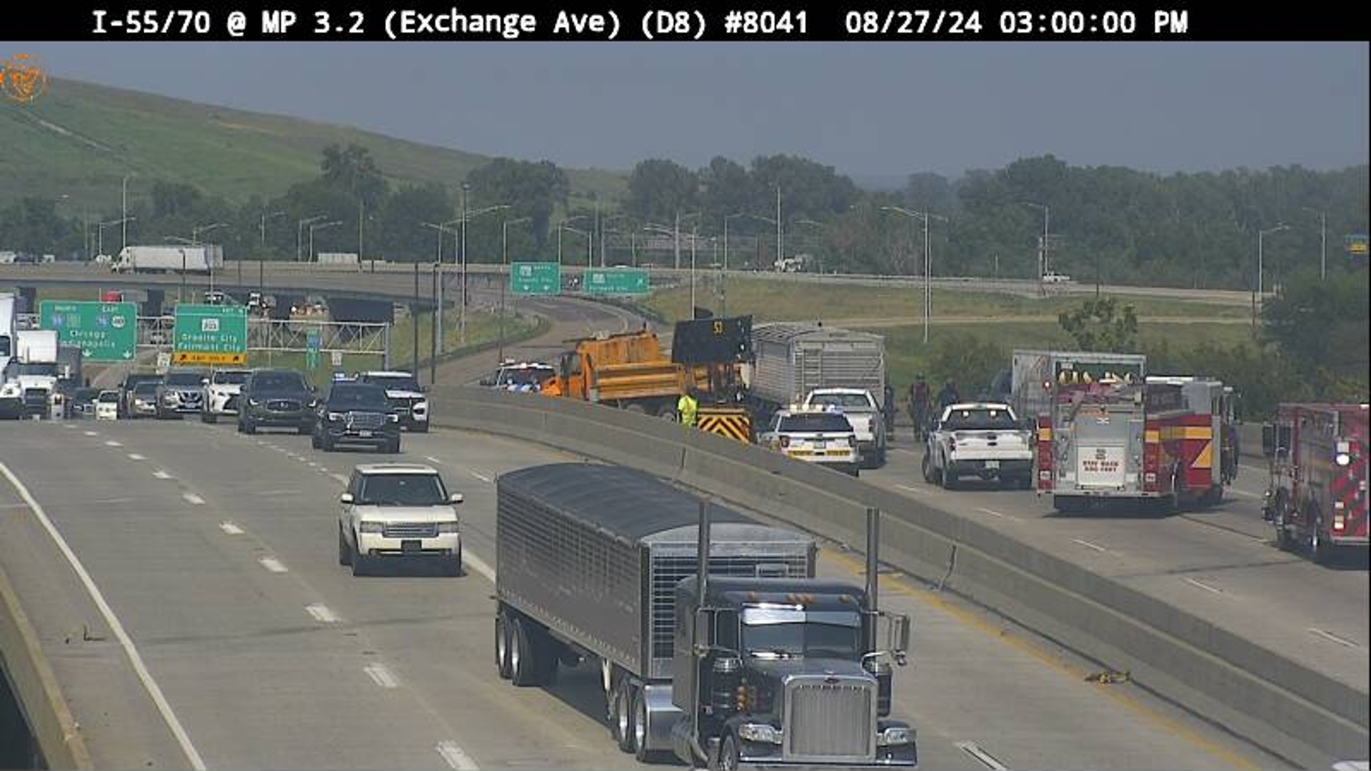 IDOT worker among 2 injured after tractor-trailer strikes work truck on I-55 | ksdk.com