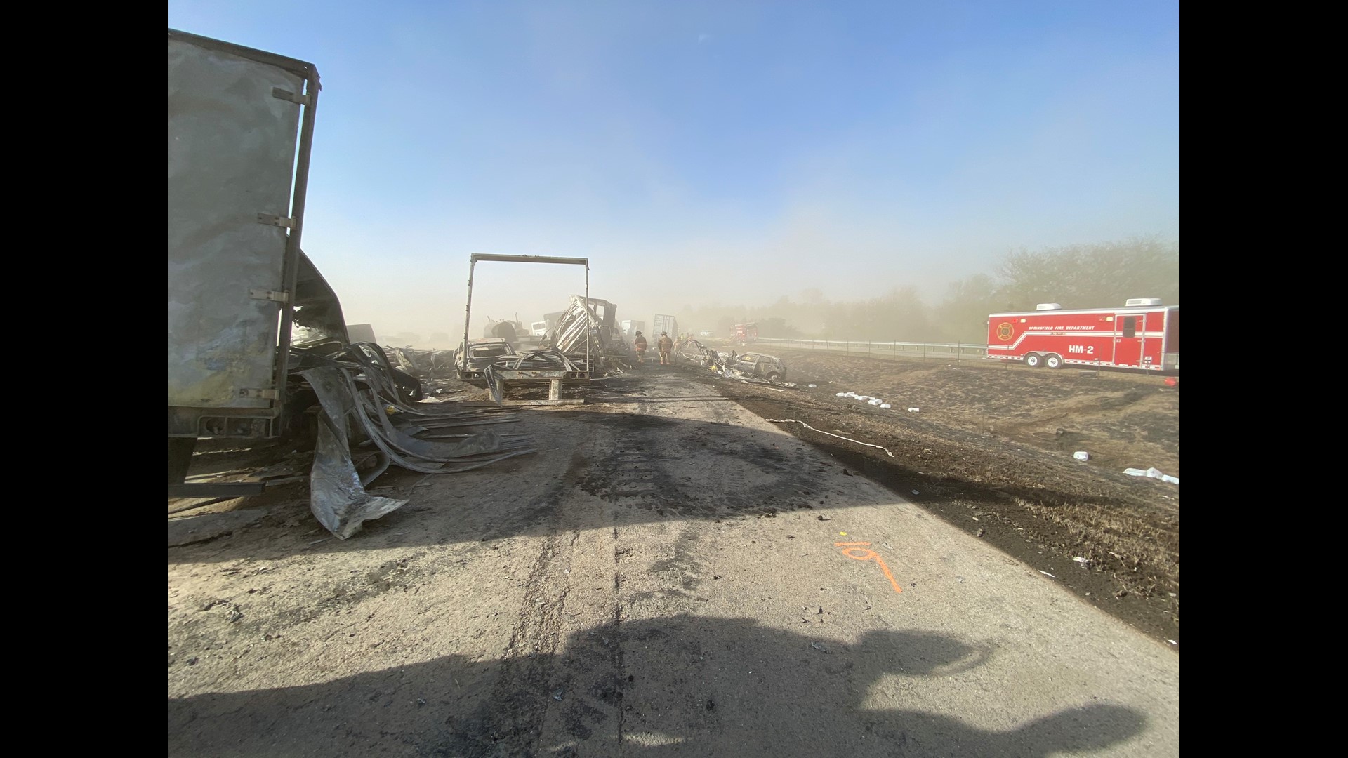 At least 6 killed in crashes on I-55 south of Springfield, IL | ksdk.com