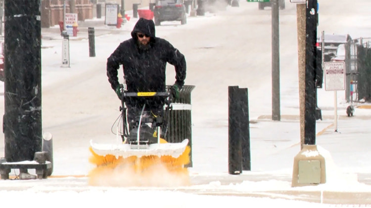 What is dry snow? St. Louis meteorologists brace for winter storm ...