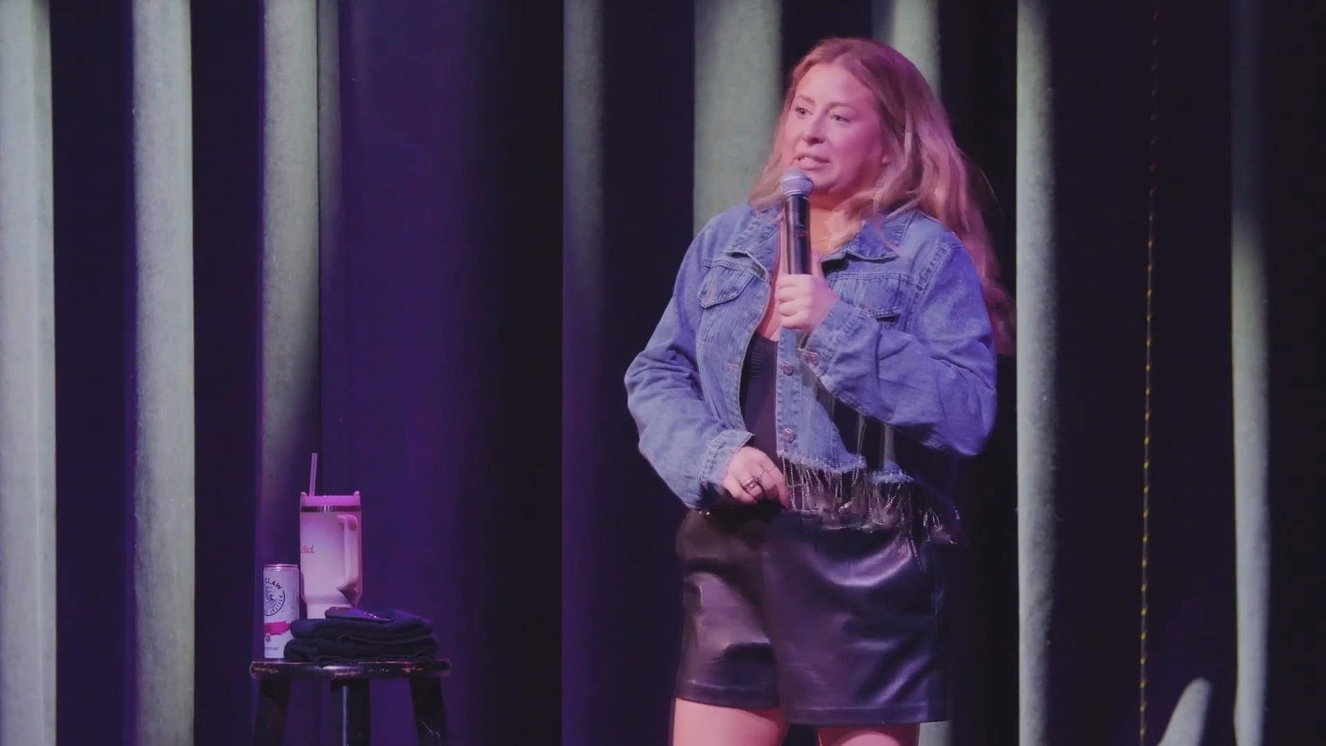 Becky Robinson brings stand-up comedy tour to St. Louis | ksdk.com