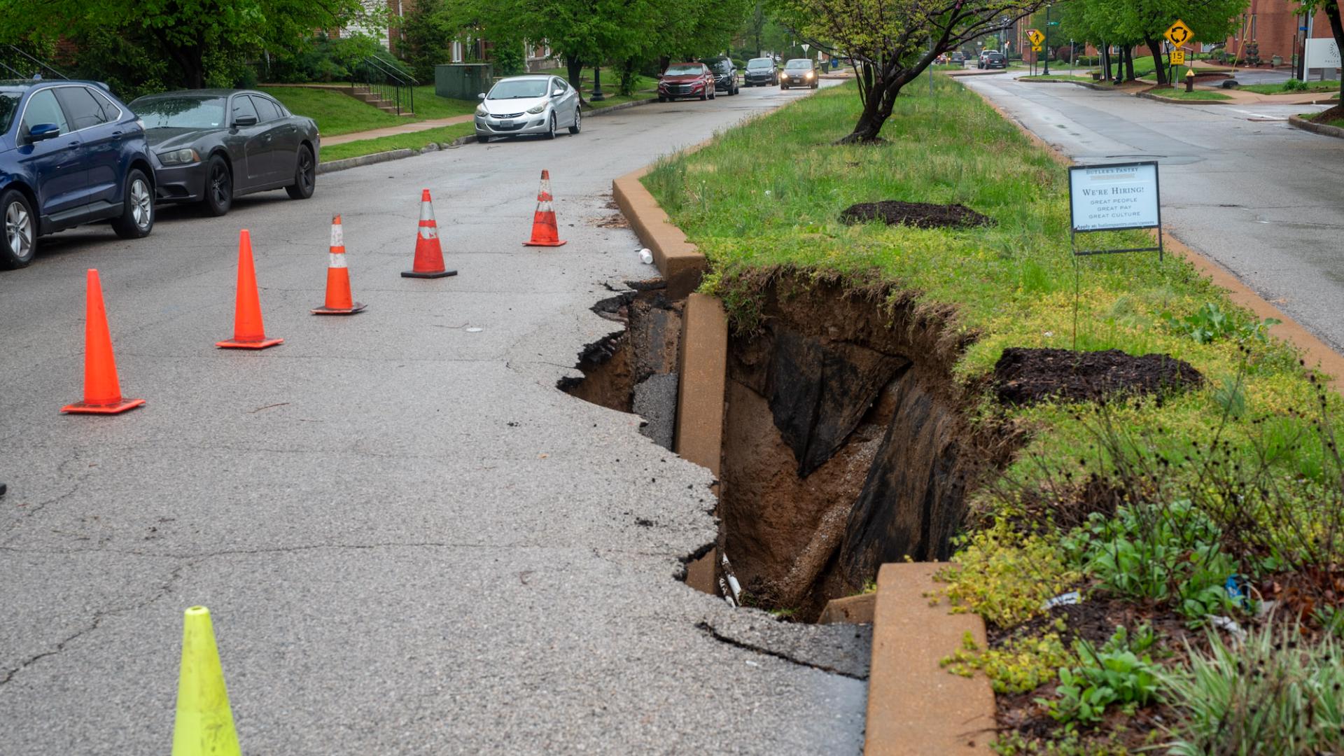 Large sinkholes captivate St. Louis onlookers | ksdk.com
