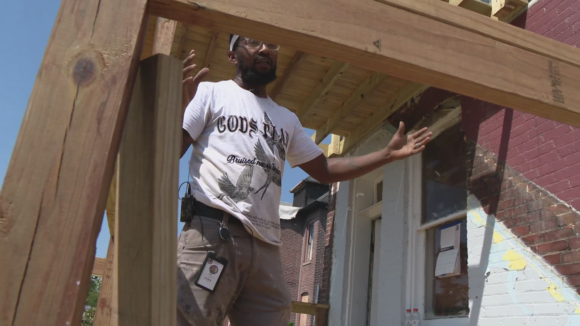 Volunteers' dedication turns St. Louis tornado-hit homes safer, one ...