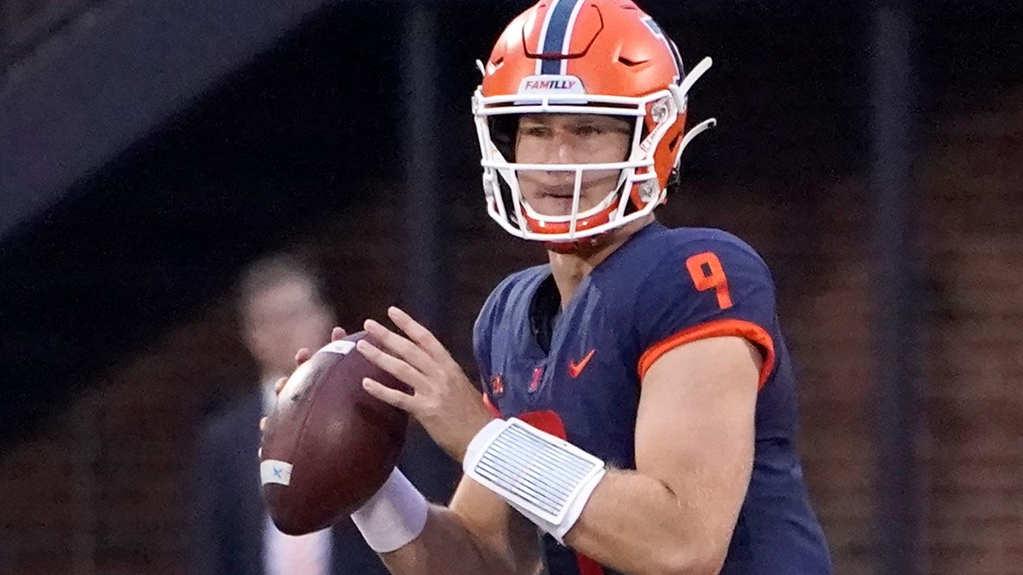Illini QB Artur Sitkowski out for season with broken arm | ksdk.com