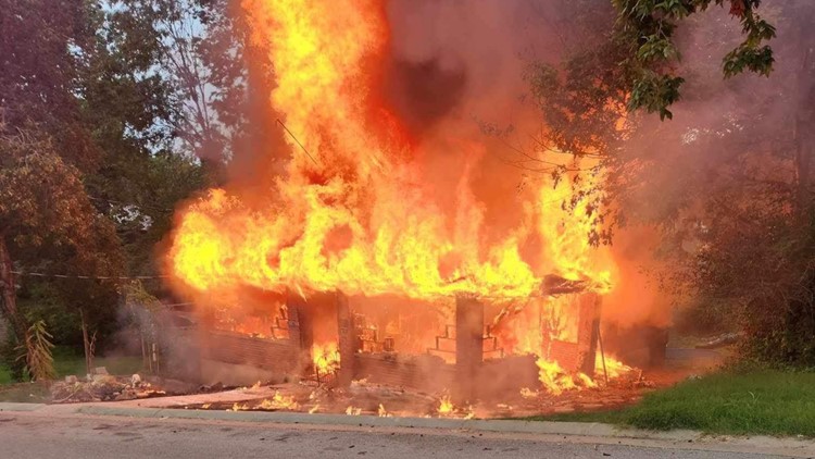 Home destroyed in Saturday fire in Park Hills | ksdk.com