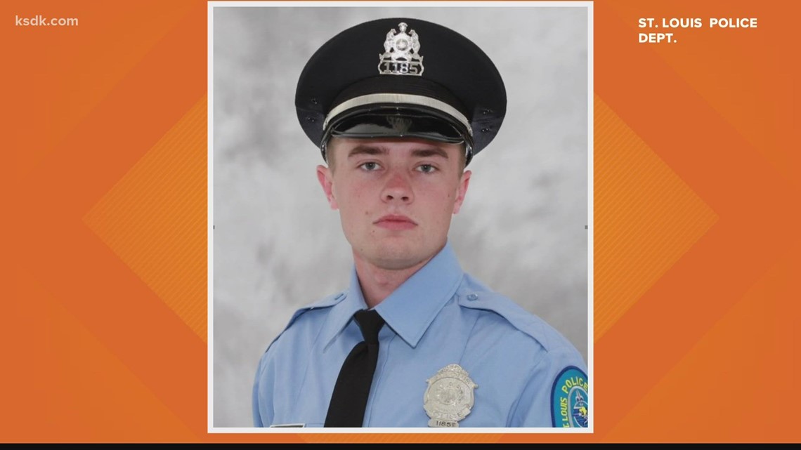 St. Louis police officer gets hero's welcome after hospitalization ...