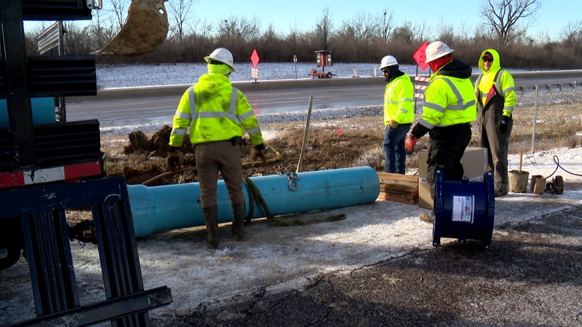 Broken water mains, frozen pipes make mess around St. Louis area | ksdk.com