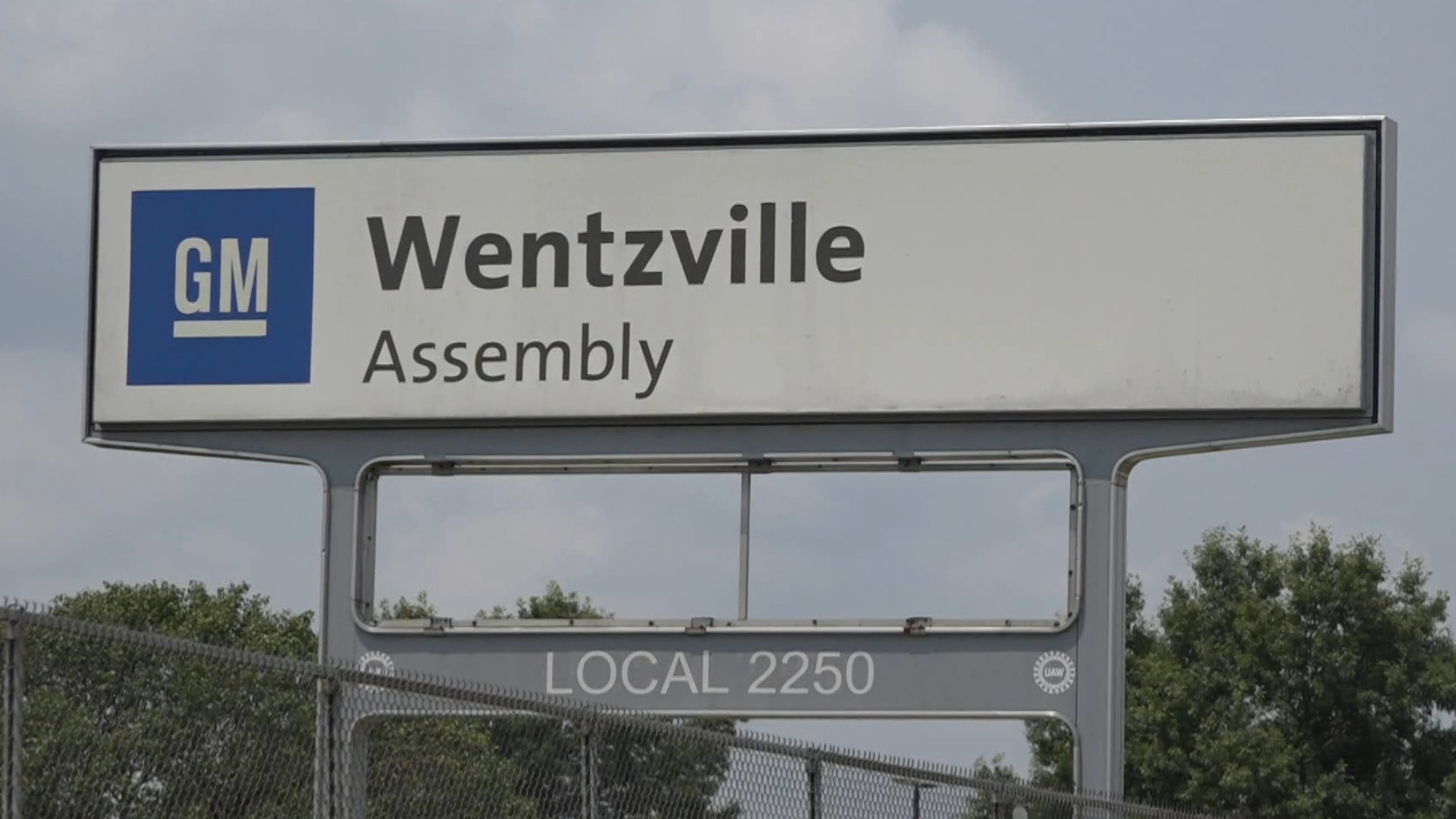 Parts availability issue spurs temporary layoffs at Wentzville GM plant ...
