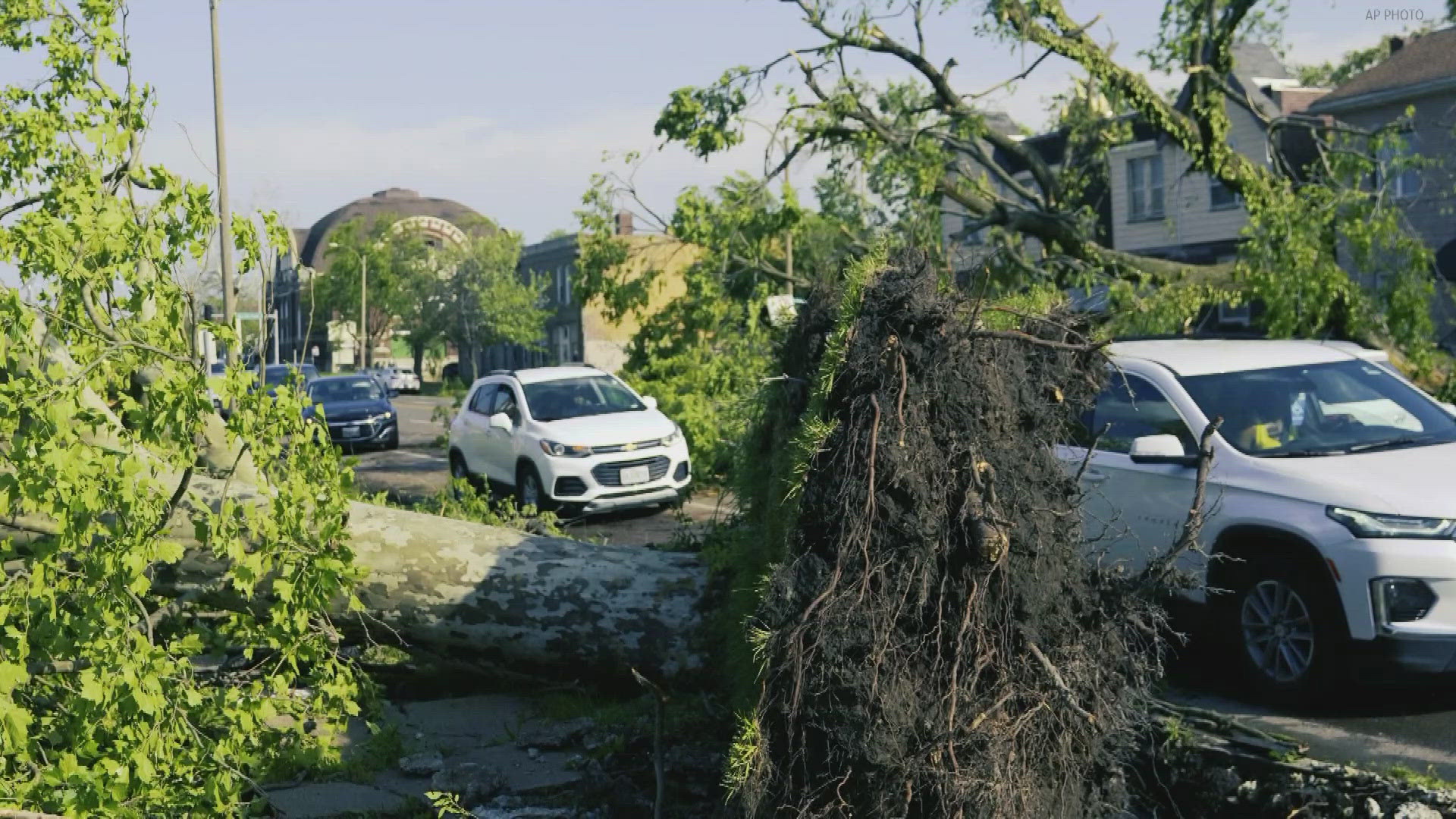 EF3 tornado leaves long path of destruction through St. Louis | ksdk.com