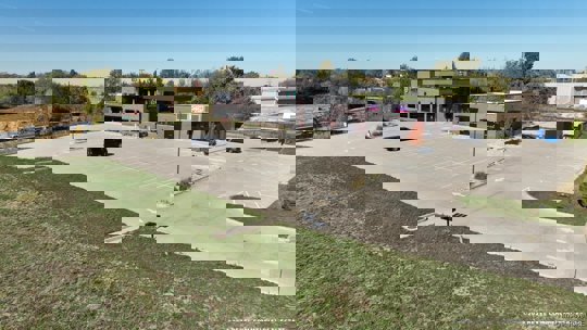 Now-shuttered Brett Hull's Junction House restaurant, building up for ...