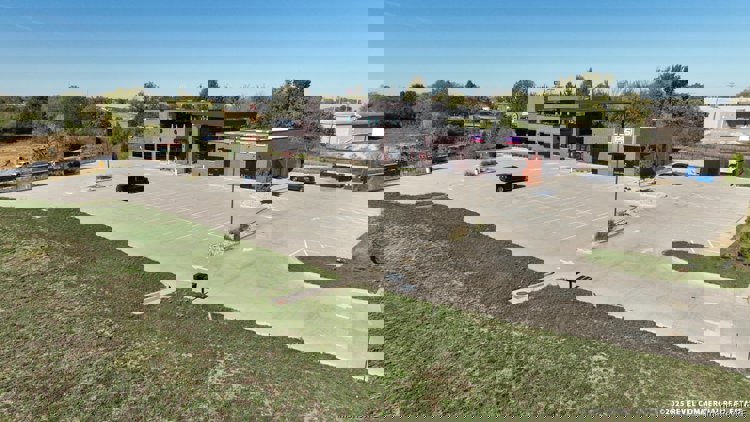 Now-shuttered Brett Hull's Junction House restaurant, building up for ...