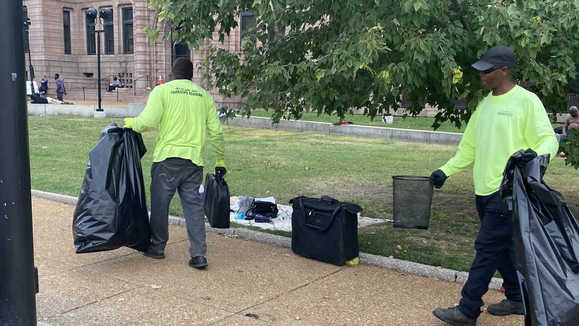 PHOTOS: St. Louis City Hall homeless tent encampment removal and ...