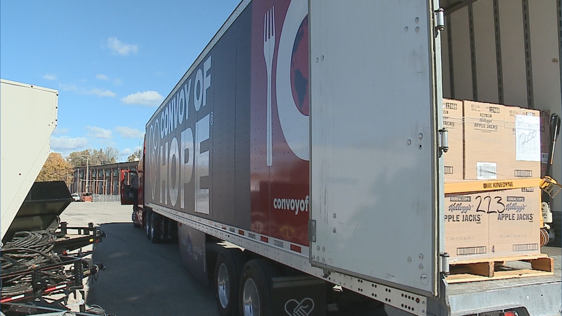 'The tires were sagging:' St. Charles, Convoy of Hope have massive ...