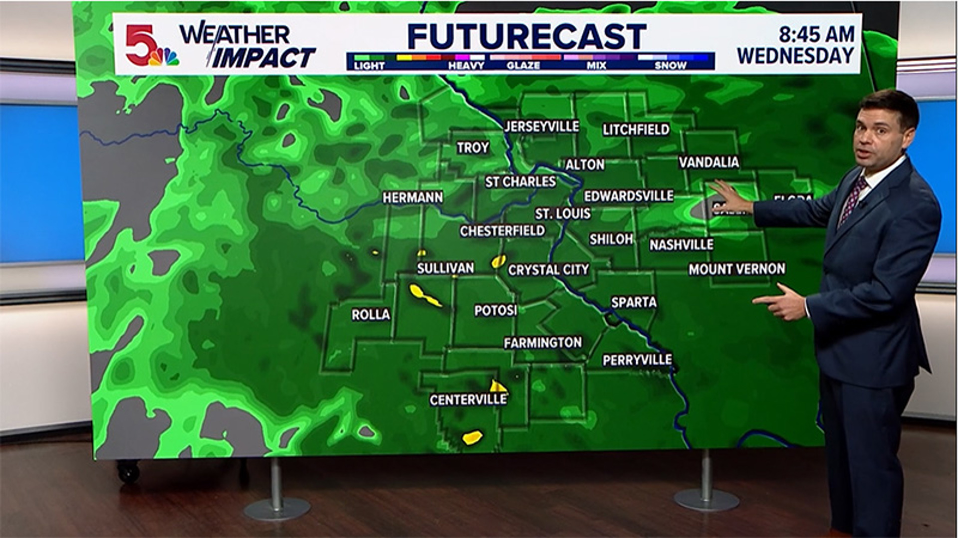 Rain hits St. Louis during rush hour Tuesday evening and stays all day ...
