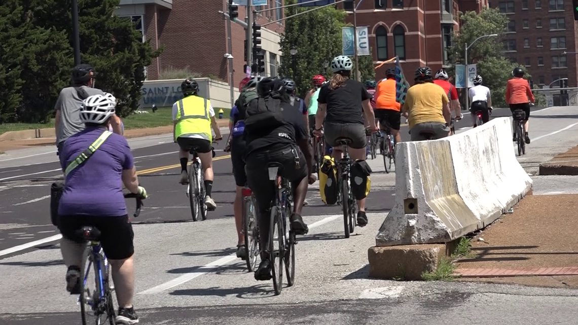Cycling group assessing one of St. Louis' deadliest roads | ksdk.com